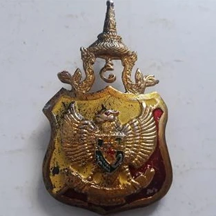 خرید و قیمت آرم ماشین قدیمی برنجی | ترب