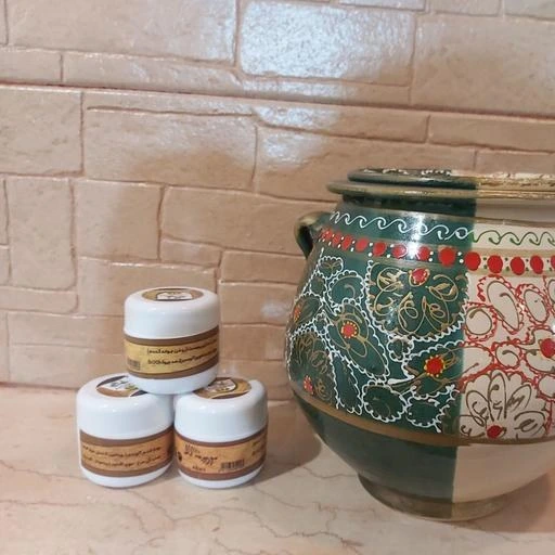 خرید و قیمت کرم جوانه گندم طبیعی بدون مواد شیمیایی کاملاً گیاهی جوان کننده شاداب کننده پوست ترب
