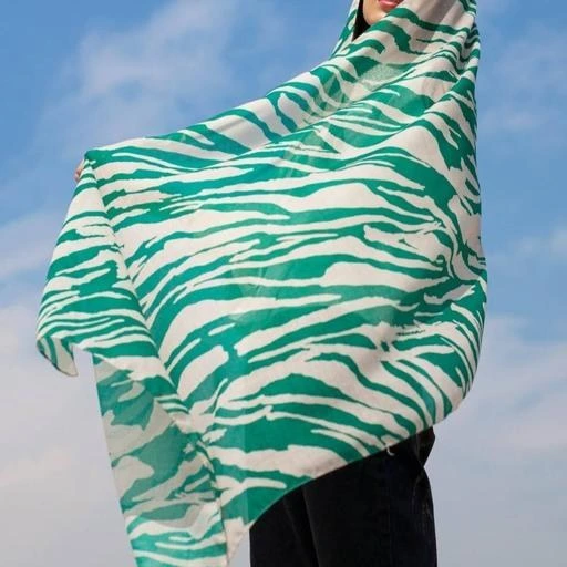 خرید و قیمت شال سبز و کِرِم نخی طرح راه راه ،زیبا و خاص | ترب