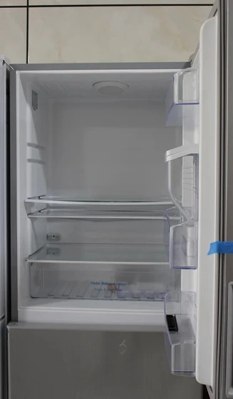 خرید و قیمت یخچال فریزر سیلور Schtraus Combi Refrigerator Freezer Model RFN-7026 | ترب
