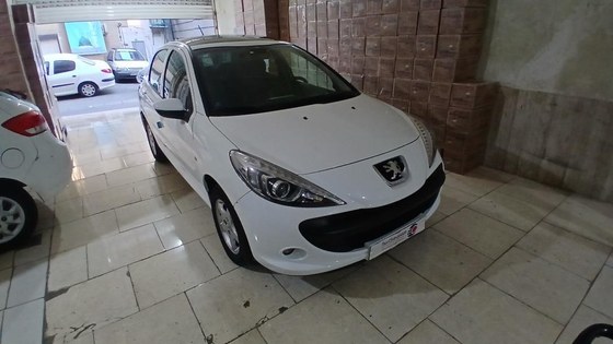 خرید و قیمت پژو 207 مدل 1403 ا دنده ای سقف شیشه ای - ESP ارتقا یافته | ترب