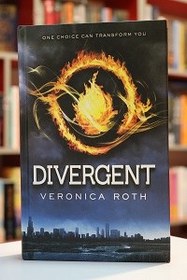خرید و قیمت Four: A Divergent Collection اثر Veronica Roth | ترب