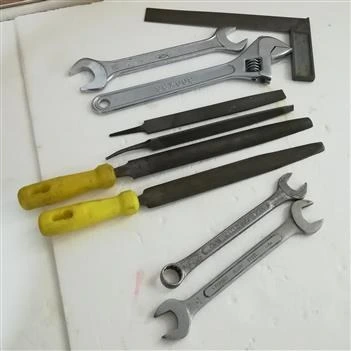 خرید و قیمت تعداد9قلم آچار وسوهان قدیمی | ترب