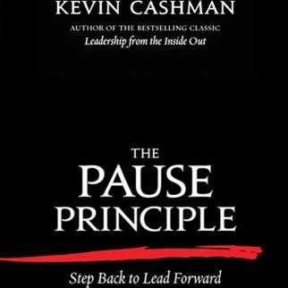 خرید و قیمت دانلود کتاب The pause principle : step back to lead forward ...
