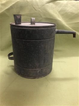 خرید و قیمت پیت نفت یا نفت دان قدیمی حلبی | ترب