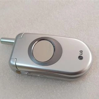 خرید و قیمت گوشی بسیار خاص و کلکسیونی تاشو مدل LG C1300 | ترب