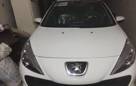 خرید و قیمت پژو 207i مدل 1403 ا Peugeot 207i manual | ترب