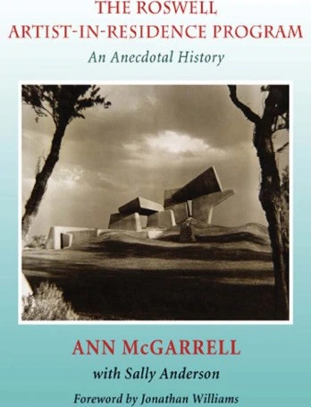 خرید و قیمت دانلود کتاب The Roswell Artist-in-Residence Program: An Anecdotal History 2007 | ترب