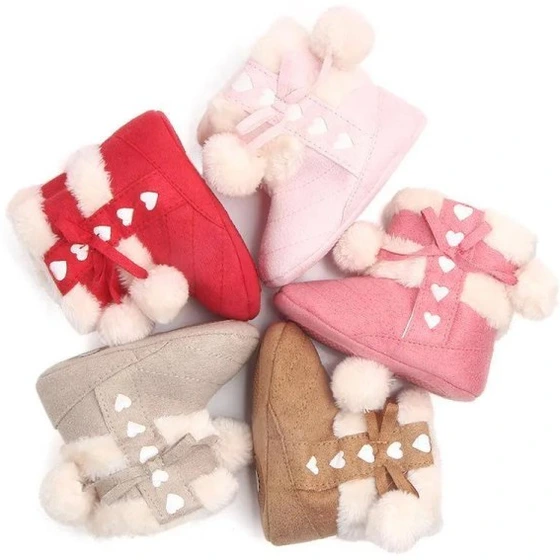 خرید و قیمت پاپوش نوزادی زمستانی طرح قلبی پوم دار کد 1397722 | ترب