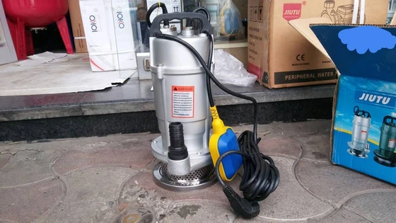 خرید و قیمت کفکش 25 متری 1 اینچ 0.75 اسب جیوتو مدل QDX-1.5-25-0.55F | پمپ کفکش بیست و پنج متری ...