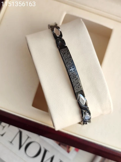 خرید و قیمت دستبند مردانه استیل طرح صلیب رنگ مشکی و سیلور بسیار خفن و ...