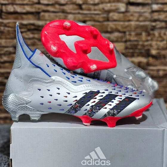 خرید و قیمت کفش فوتبال آدیداس پردیتور فریک پلاس Adidas Predator Freak ...