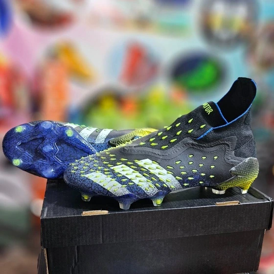 خرید و قیمت کفش فوتبال آدیداس پردیتور فریک پلاس Adidas Predator Freak ...
